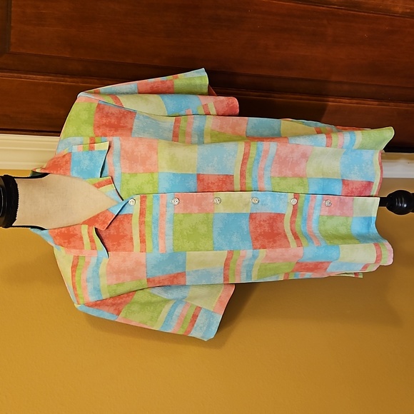 Alia | Tops | Vintage Alia Blouse 2 Shapes Squares Buttons Short Sleeve ...